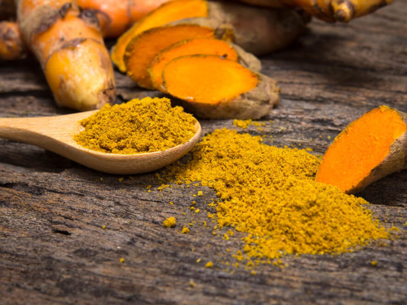 The Health Benefits of Turmeric and How to Take It