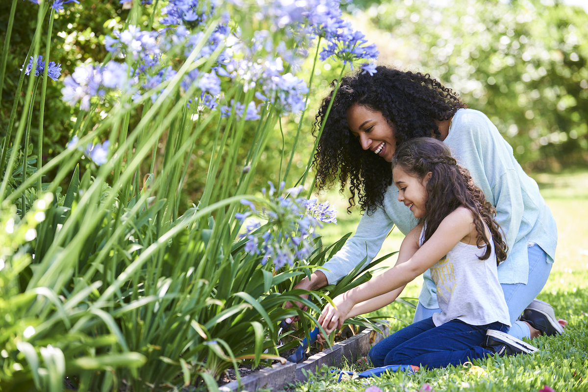 14 Eco-Friendly Activities to Do in the Spring